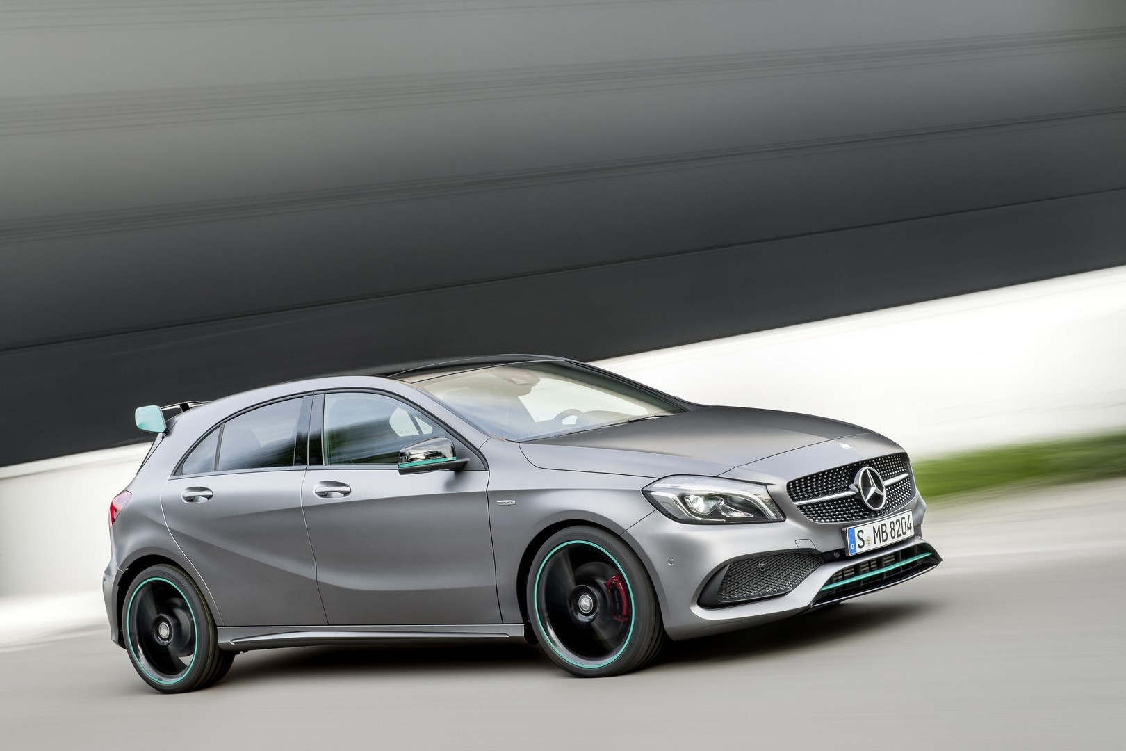 Mercedes Classe A, dal 3 luglio il restyling fino a 381 cv - Corriere ...