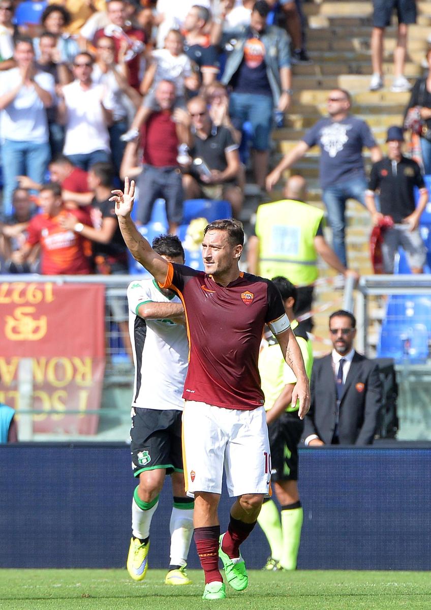 Roma, Totti Story: 300 gol e 21 anni in giallorosso
