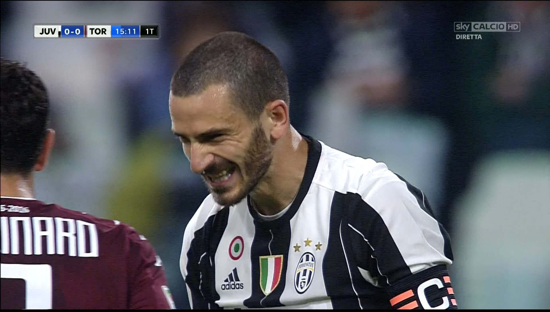 Juventus-Torino, Molinaro salva su Bonucci: testata amichevole tra i ...