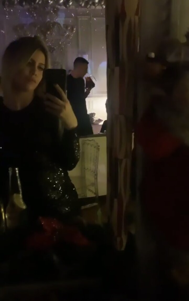 Wanda Nara, party sfrenato con le altre wags del Psg