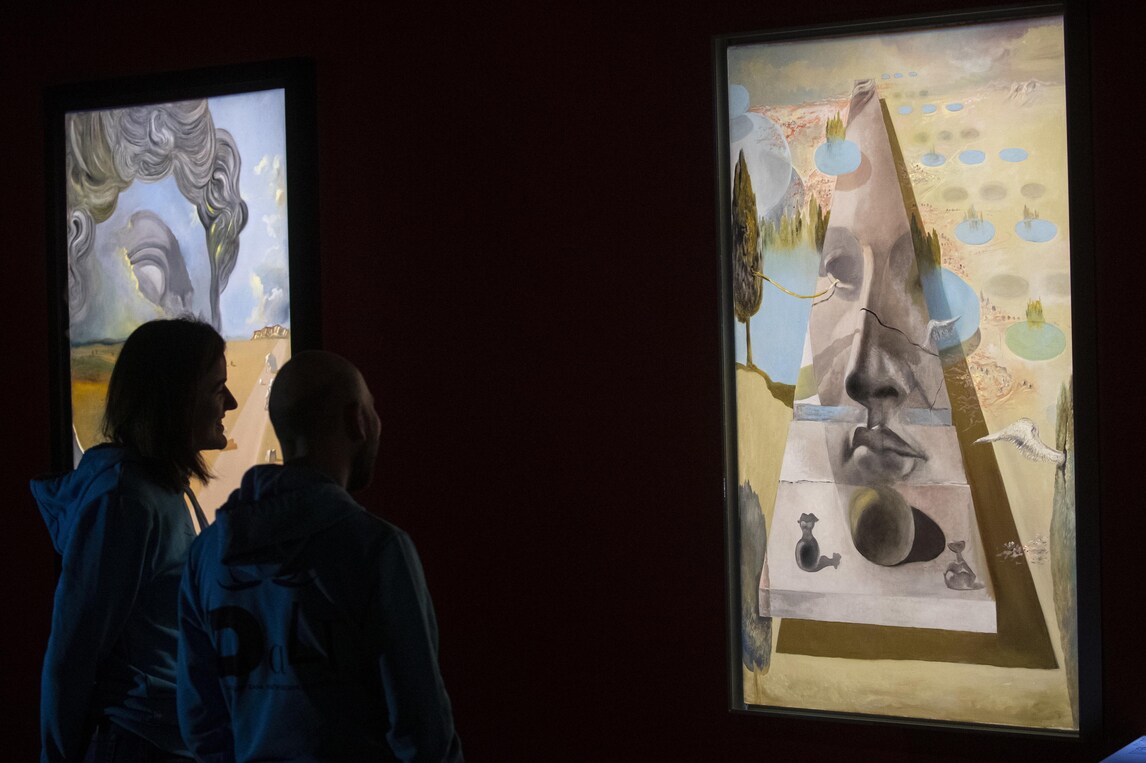 Dalì "sbarca" a Mosca: le immagini della mostra Magic Art