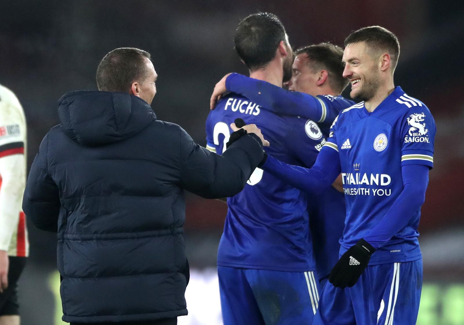 Vardy alla Cassano: segna e rompe la bandierina