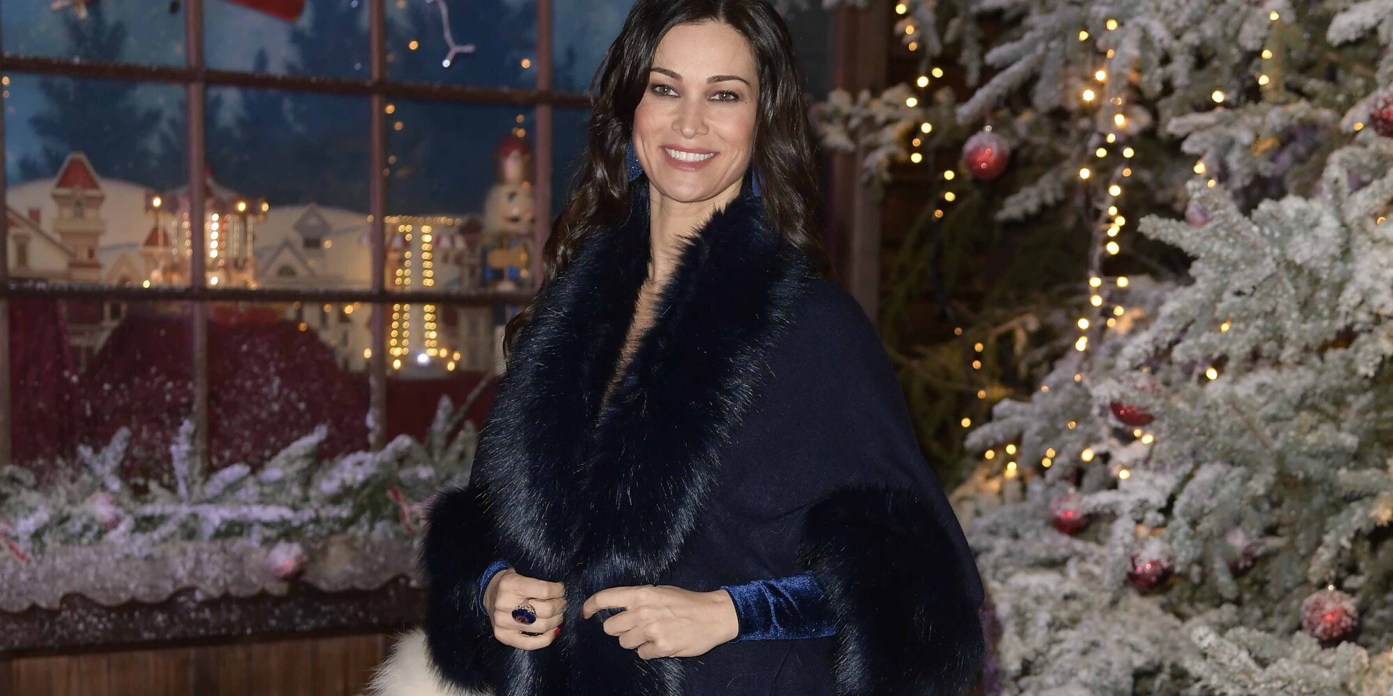 Manuela Arcuri si sposa! Matrimonio nel castello dove si è sposato Tom ...