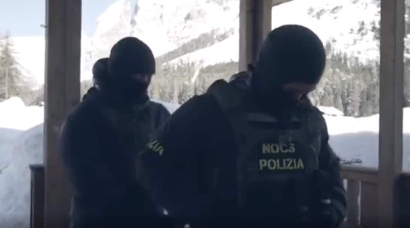 Le "teste di cuoio" della Polizia di Stato per la sicurezza a Cortina