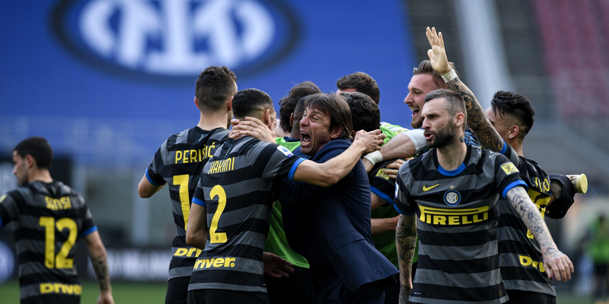 Inter, aereo dirottato a Lamezia per nebbia