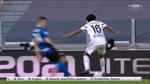 Cuadrado e Perisic: la sequenza del secondo rigore dato alla Juventus