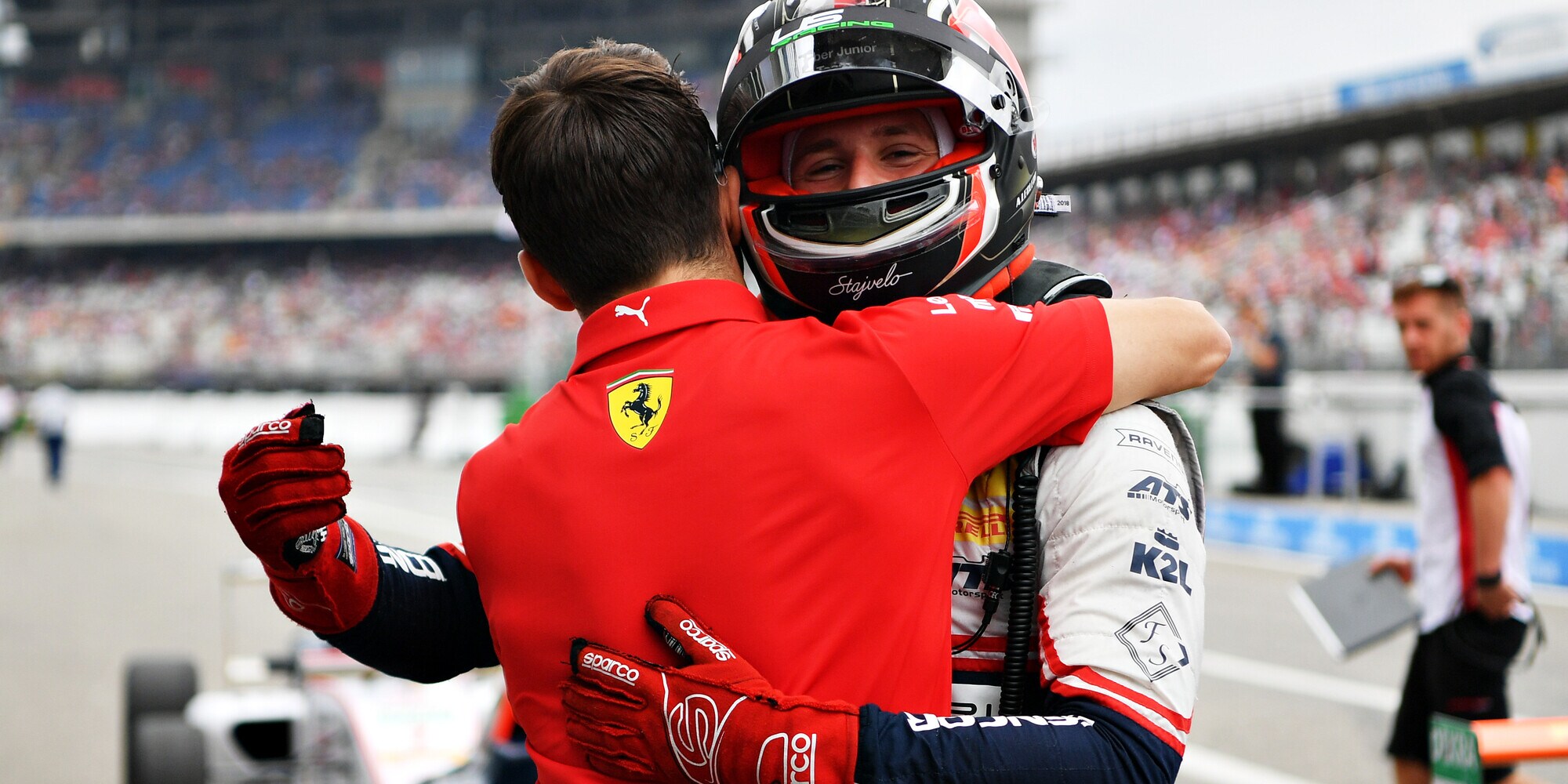 Ferrari, Charles Leclerc sul fratello Arthur: "Spero possa raggiungermi ...