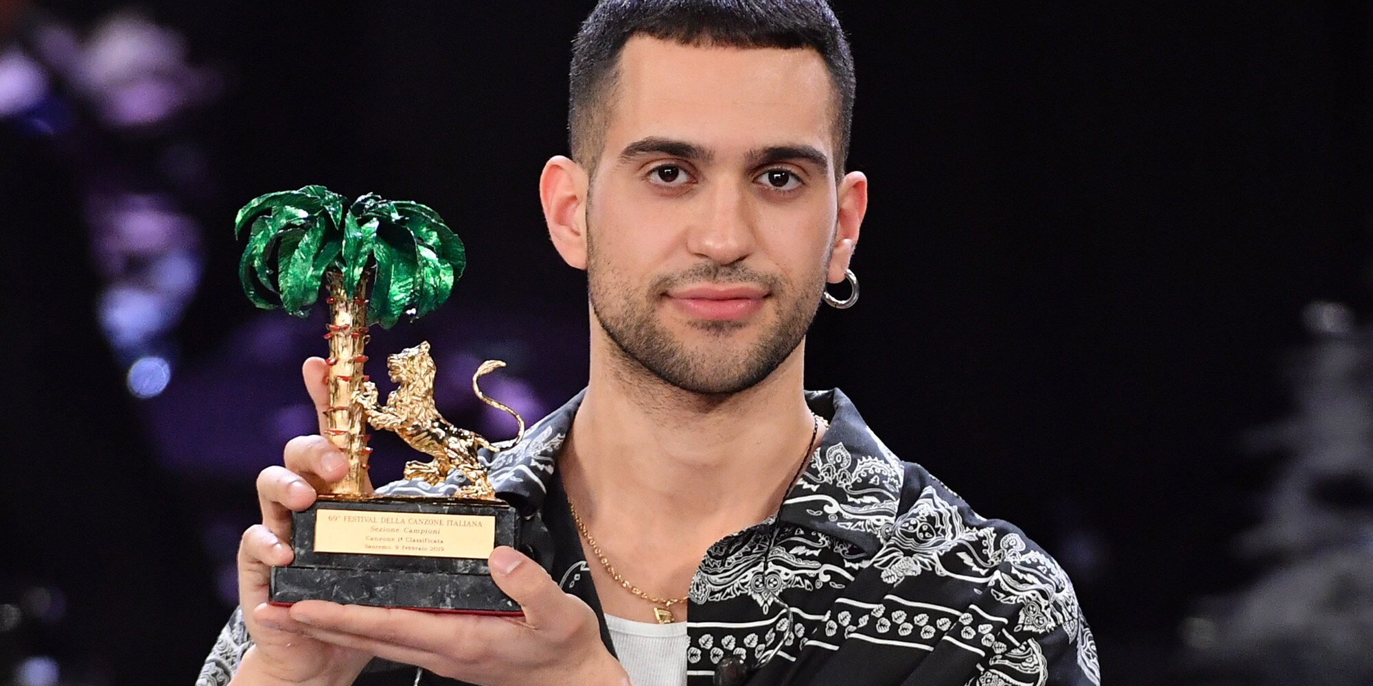 Mahmood dopo l'incendio a Milano: il cantante rompe il silenzio