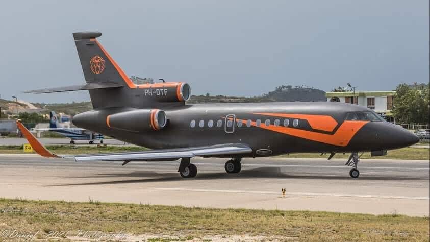 F1, ecco il jet privato di Max Verstappen: il costo è da capogiro!