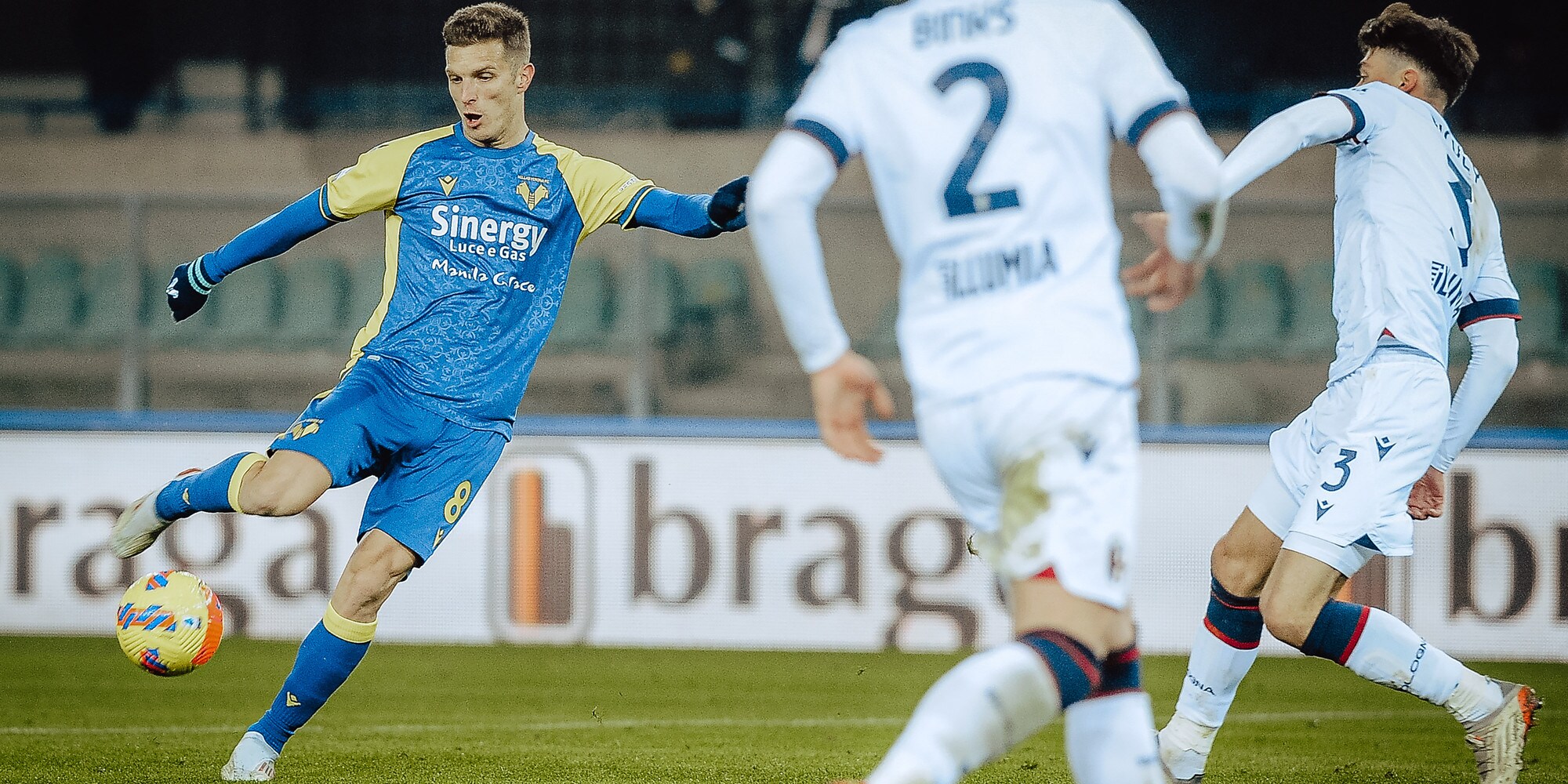 Verona, lesione muscolare per Lazovic