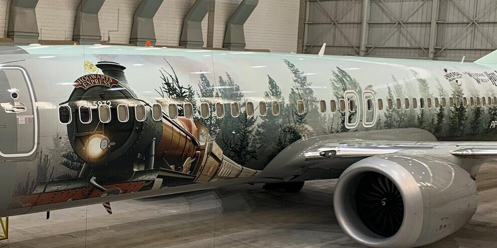 Il Boeing 737 MAX a tema Harry Potter: in volo verso gli Universal Studios
