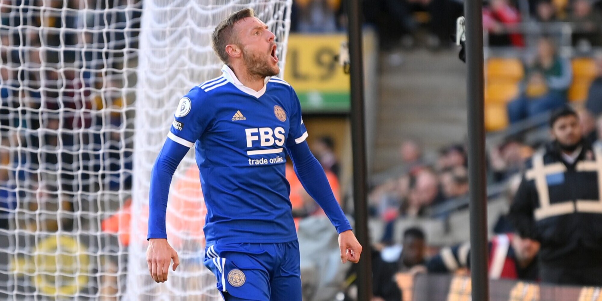 Il gesto di Vardy ai tifosi dei Wolves: è bufera in Premier