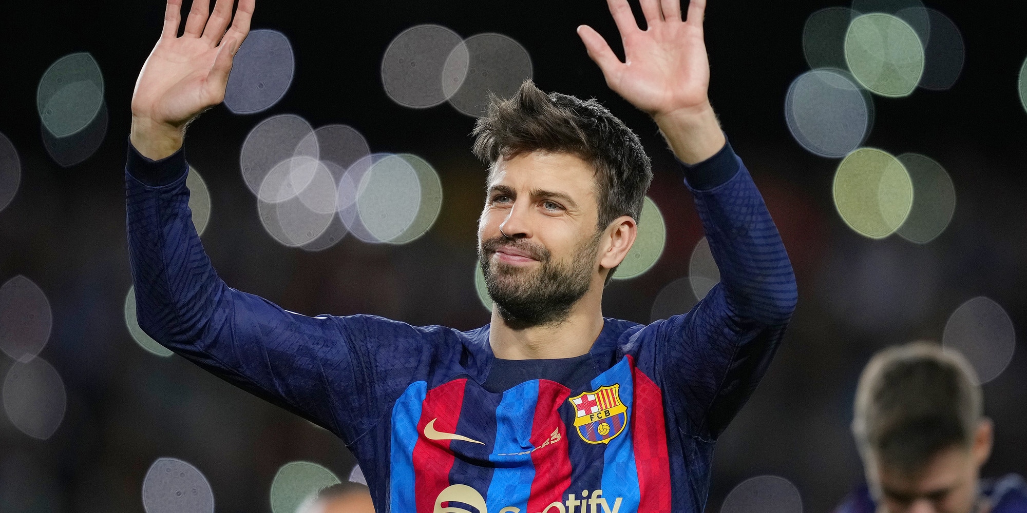 Piqué saluta il Camp Nou col Barcellona in vetta