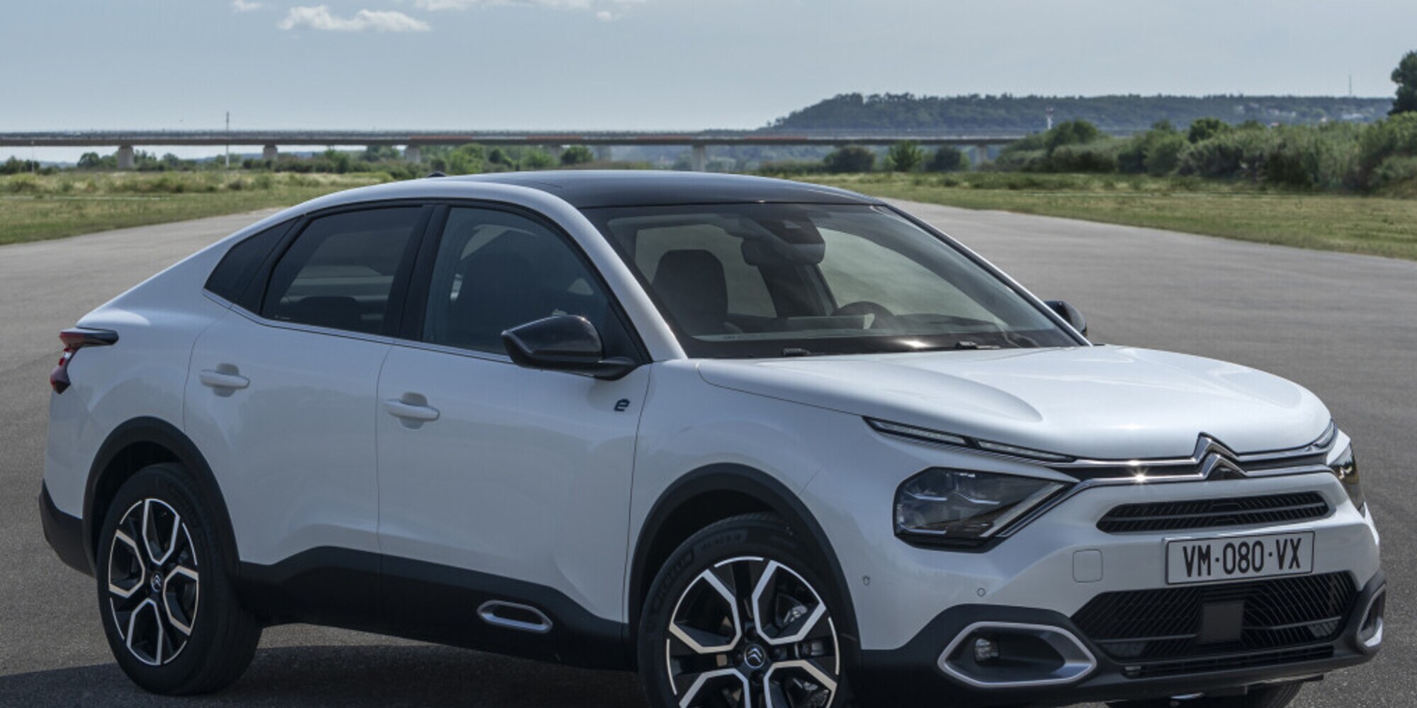 Citroen e-C4 X, il comfort nel silenzio