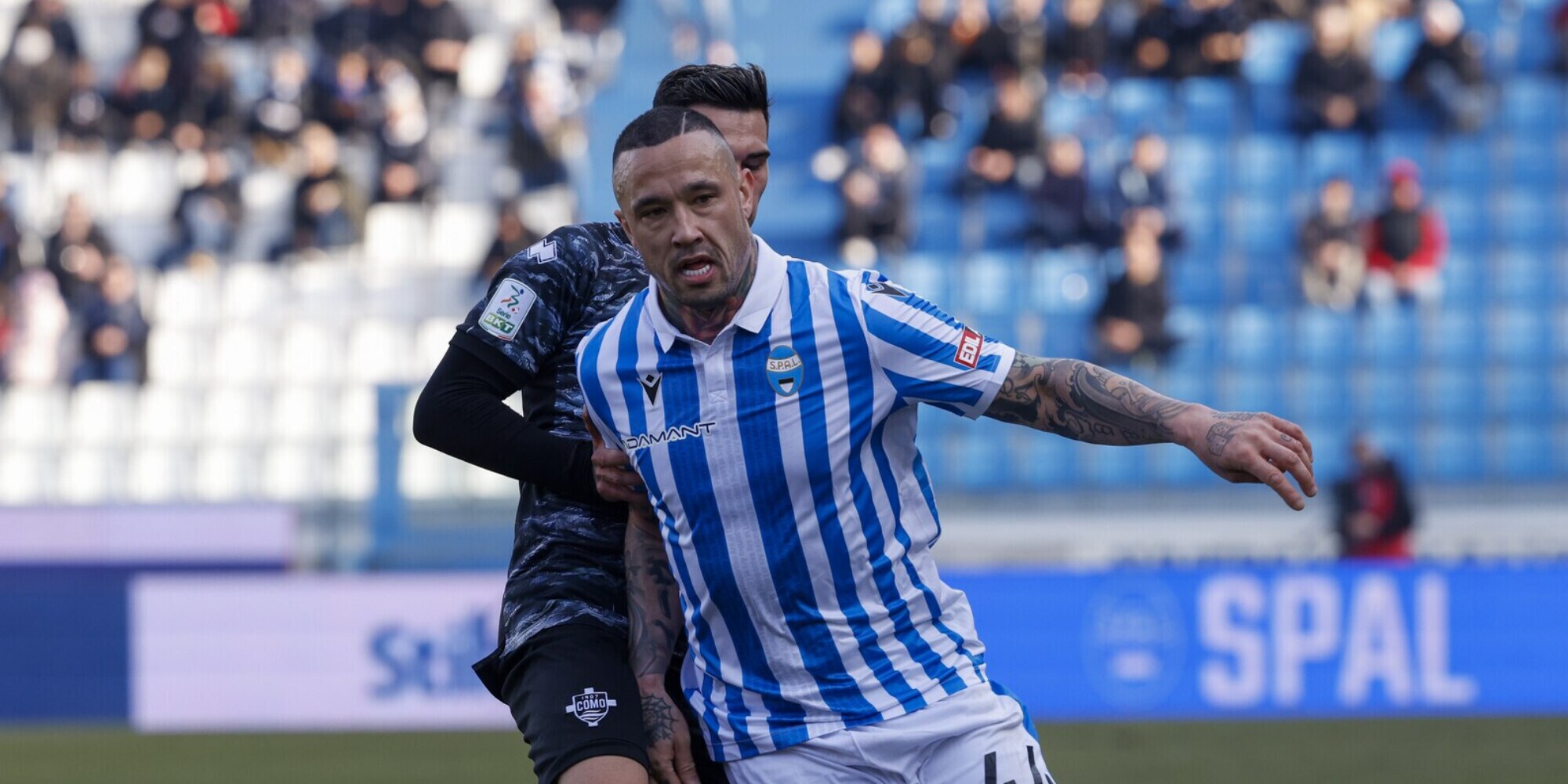 La Spal di Nainggolan sfida il Frosinone capolista: ecco il pronostico