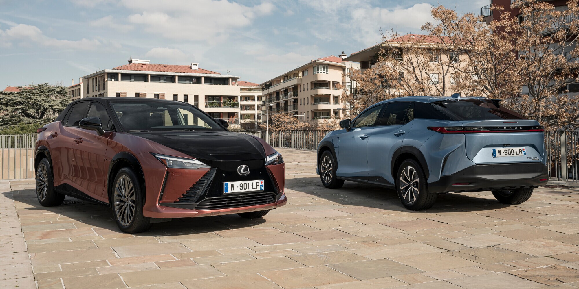 Lexus, la prova della RZ 450e tra lusso e tecnologia