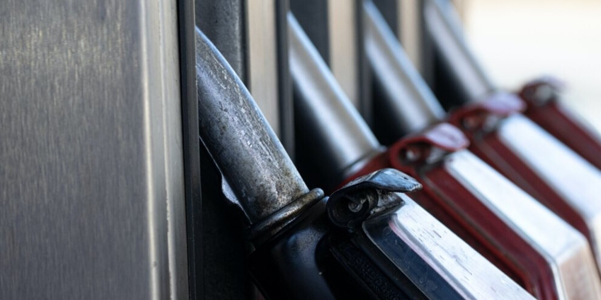 Benzina, flessioni positive: ora a 1,818 al self