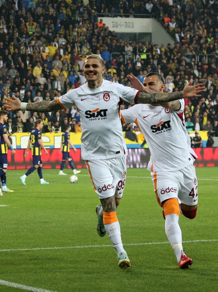 Calcio: il Galatasaray è campione di Turchia