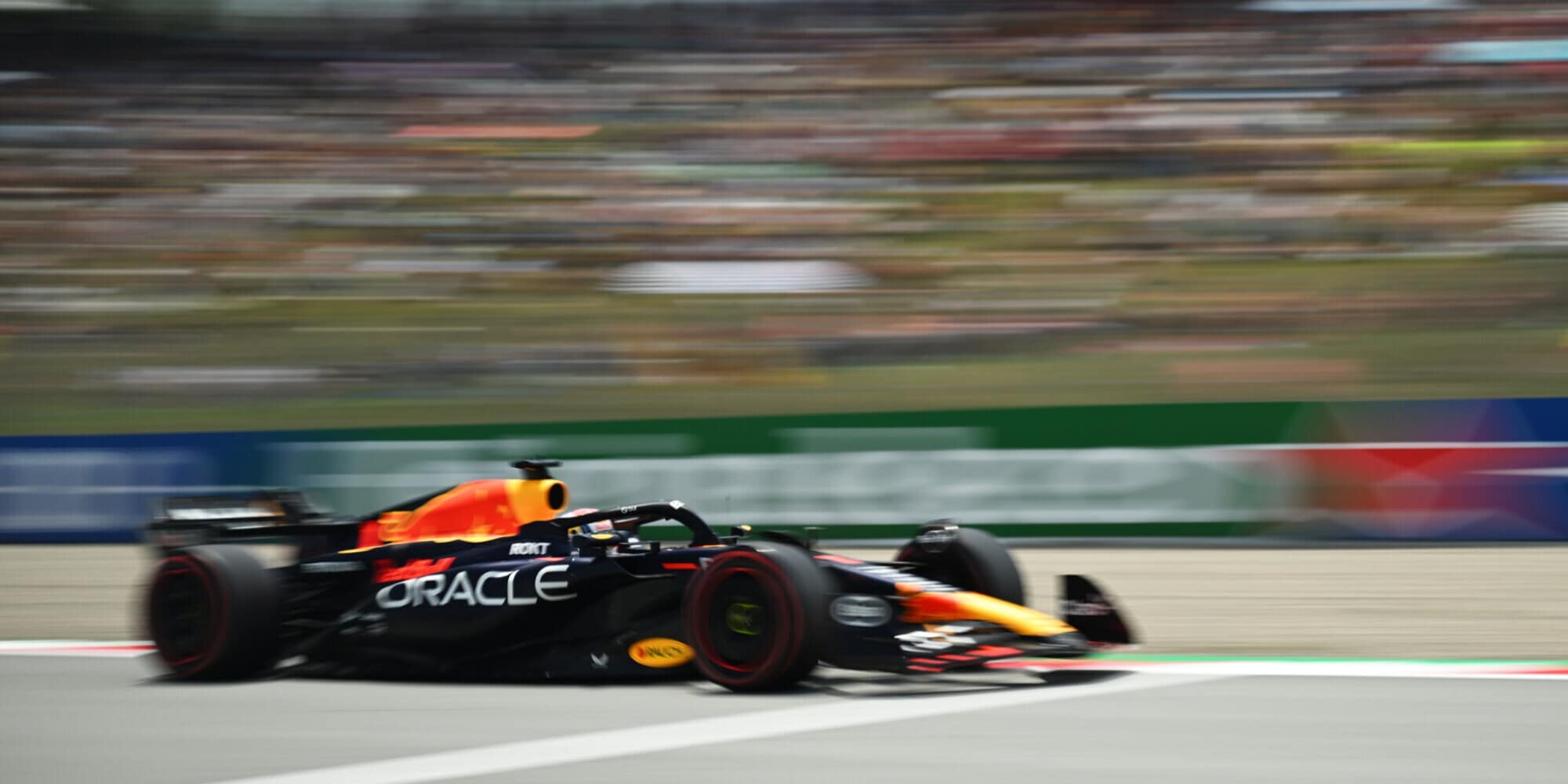 F1, la Ferrari soffre in Spagna, Le Red Bull volano