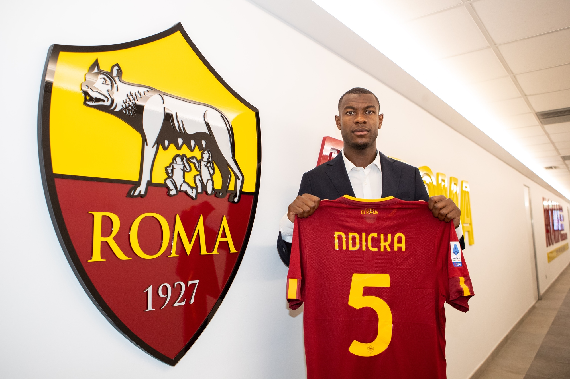 Roma, solo parametri zero o prestiti per Mourinho: la lista è lunghissima