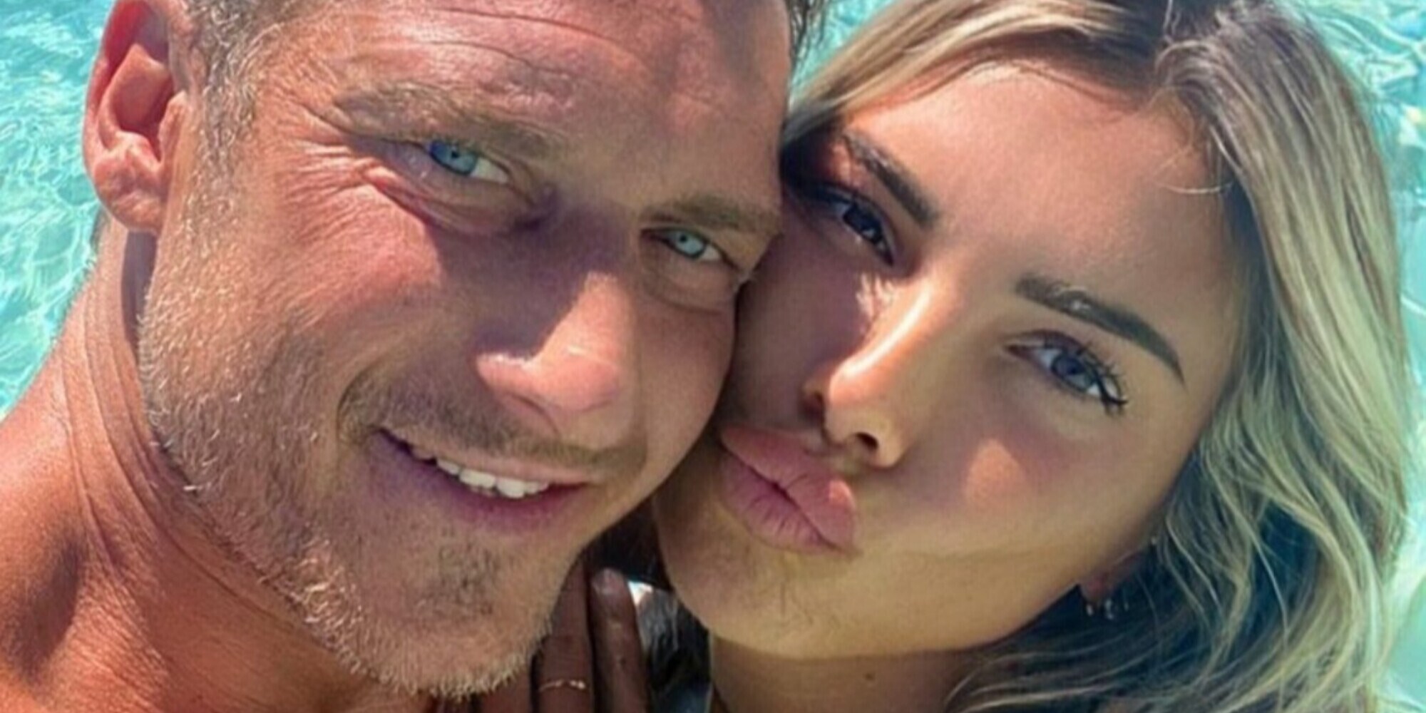 Totti e Noemi ancora al mare: l'amore è più forte che mai
