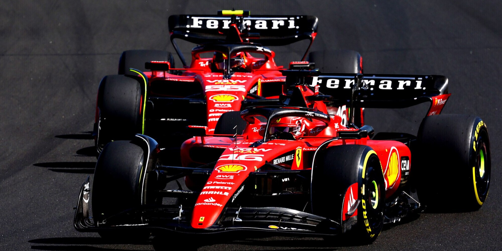 F1, GP Singapore: doppietta Ferrari in FP1, Leclerc e Sainz davanti a verstappen