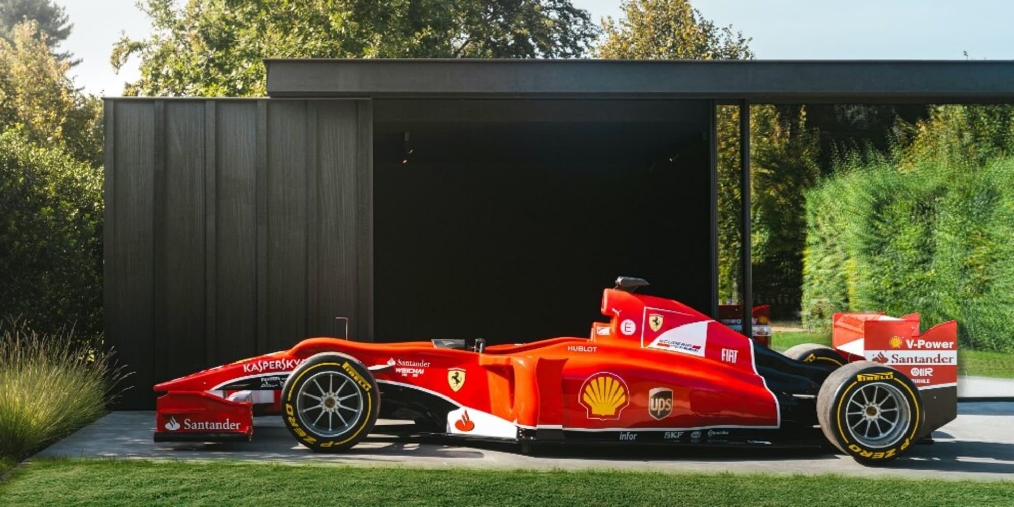 Aste da sogno: in vendita una Ferrari uguale a quella di Alonso