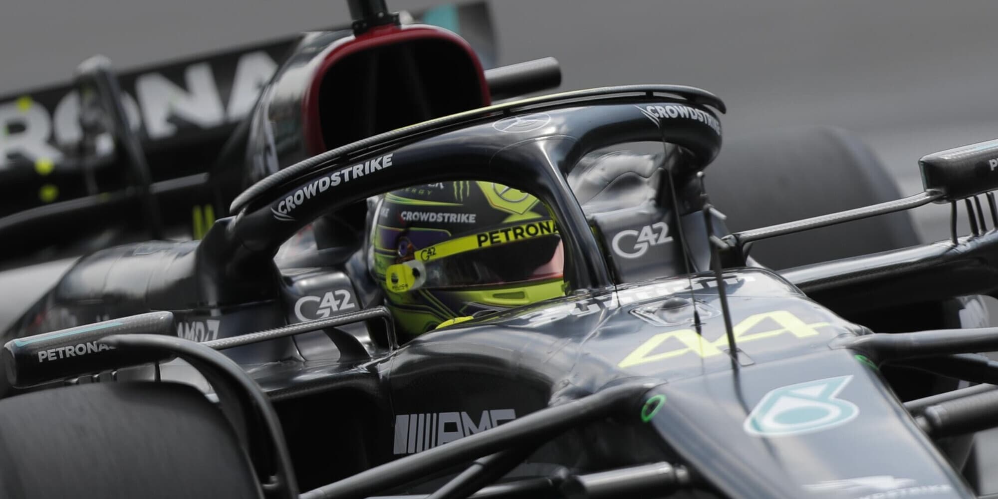 F1 caos, Hamilton: “Qui c’è chi la fa franca”. E Verstappen attacca Sainz