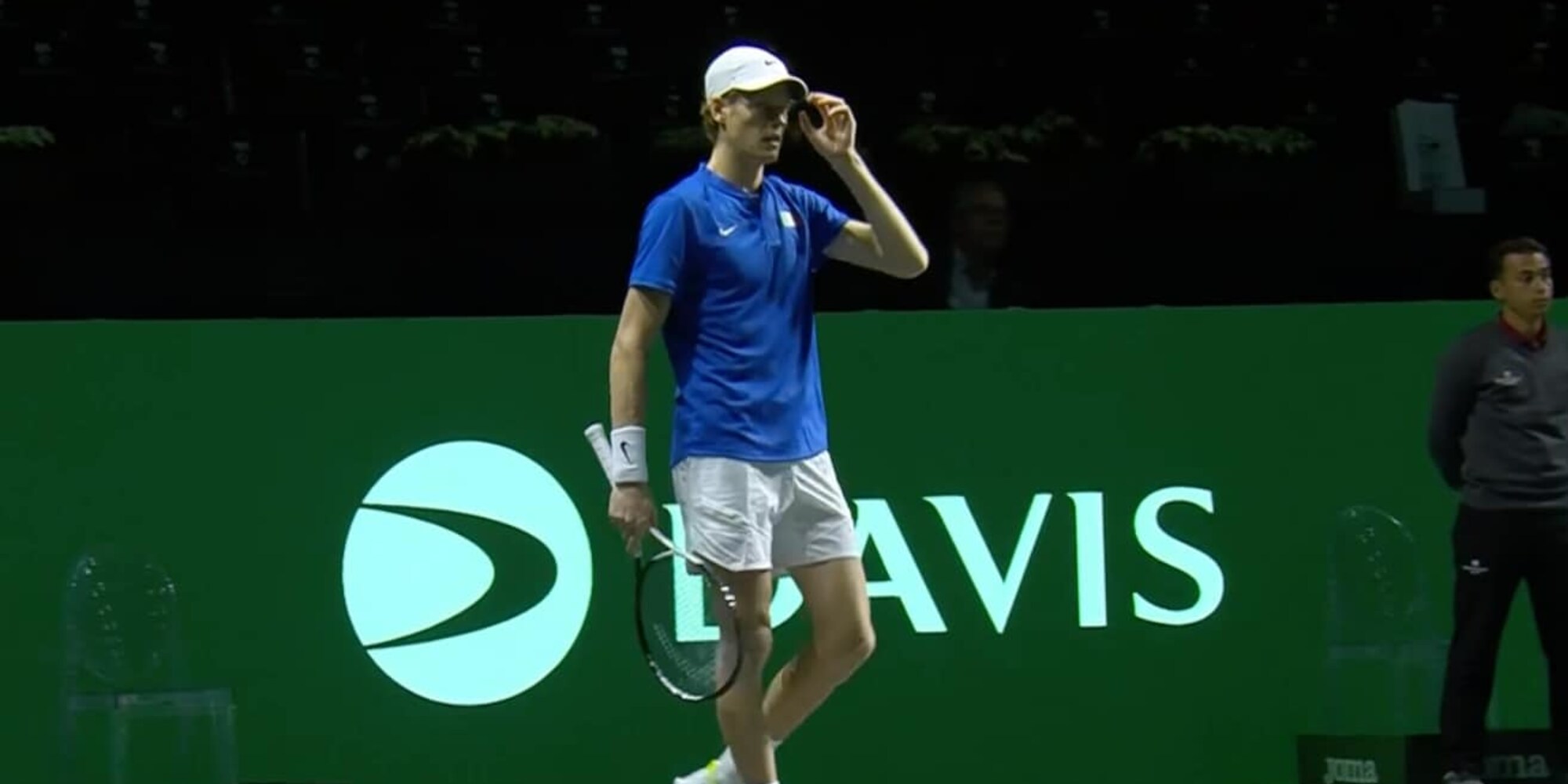 Italia-Olanda 2-1, Sinner show: trascina gli azzurri in semifinale di Coppa Davis