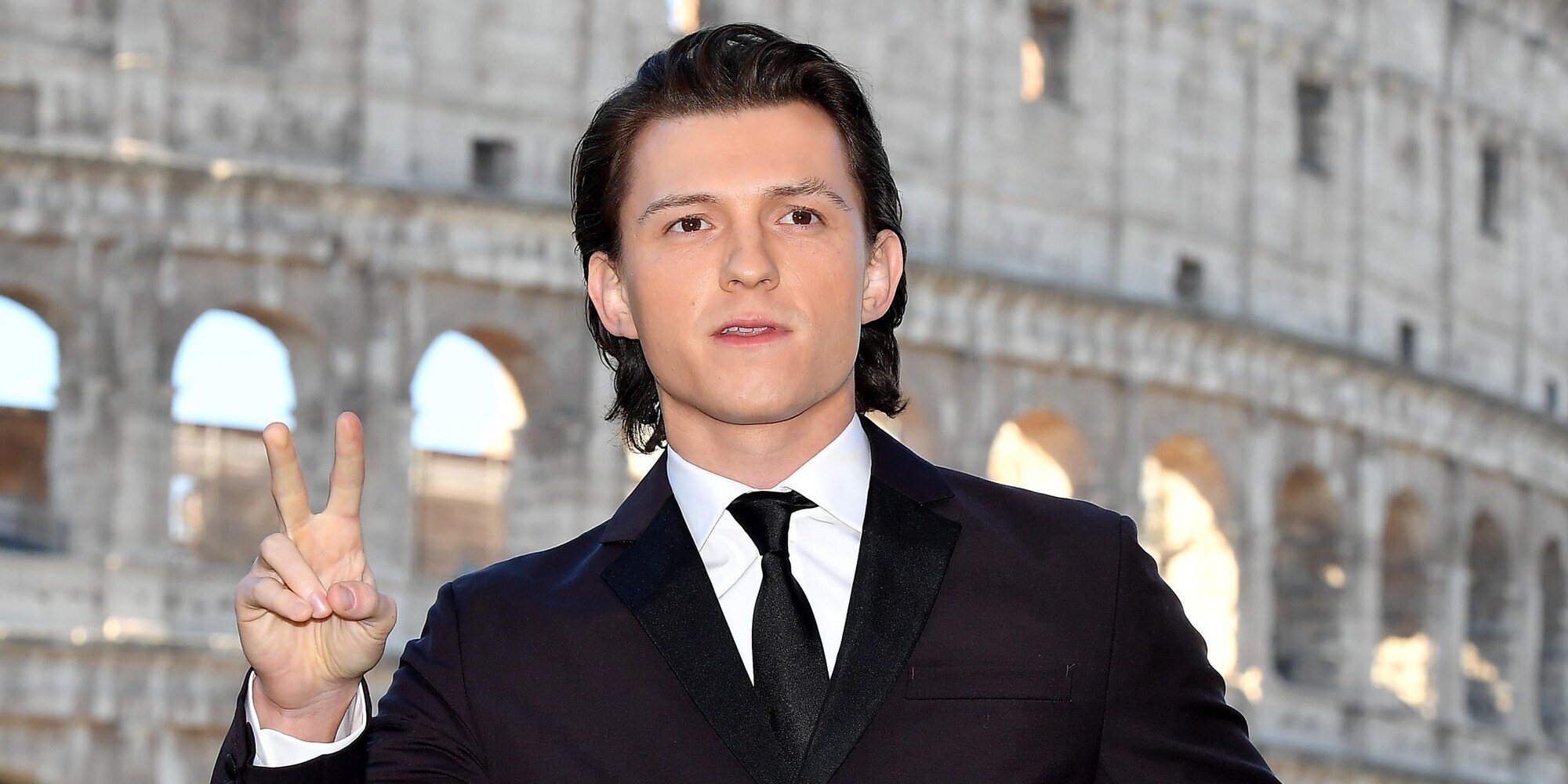 Rizz è la parola dell'anno: cosa significa e cosa c'entra Tom Holland