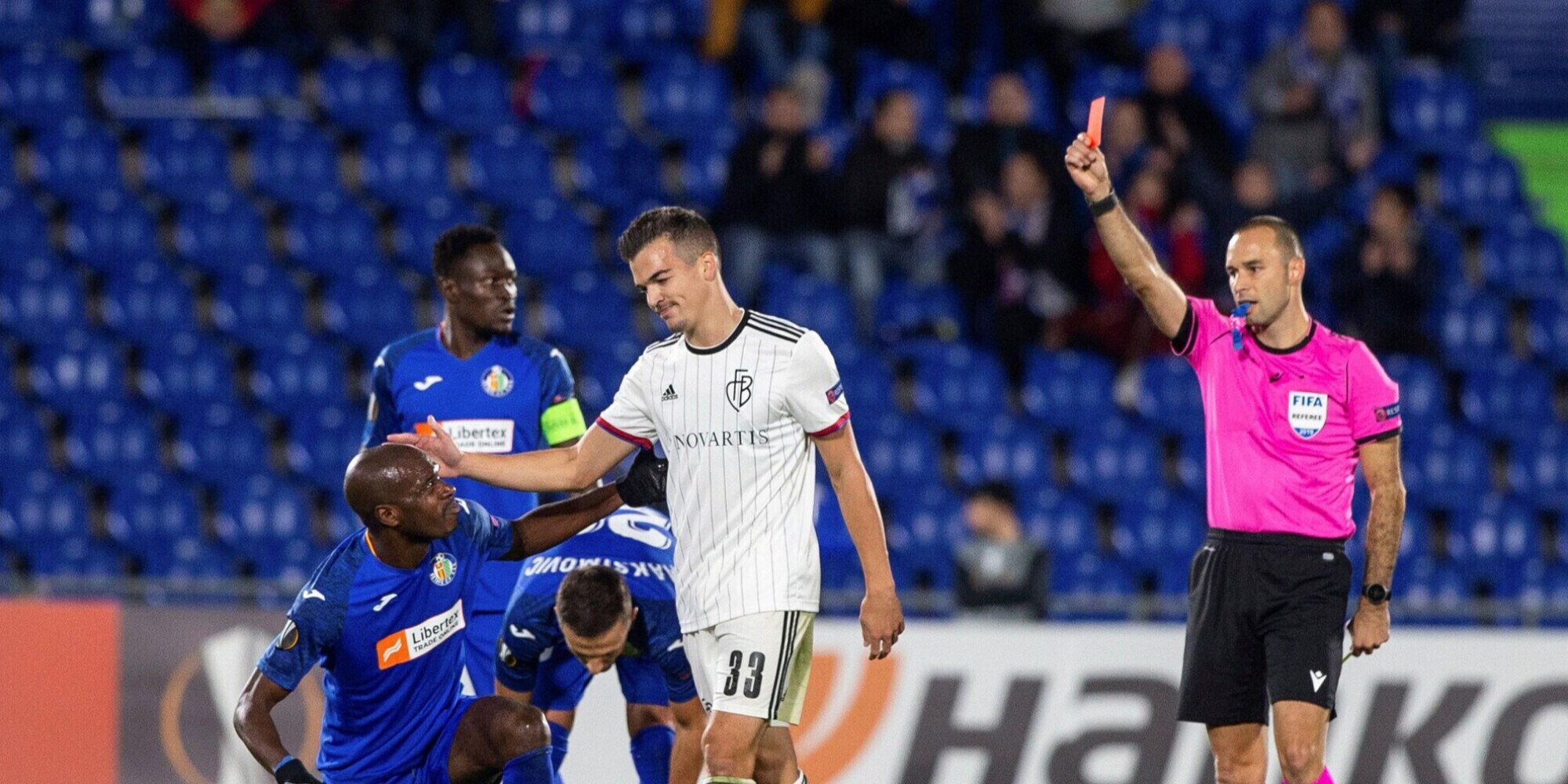 Europa League, arbitri: per la Roma c'è il francese Brisard