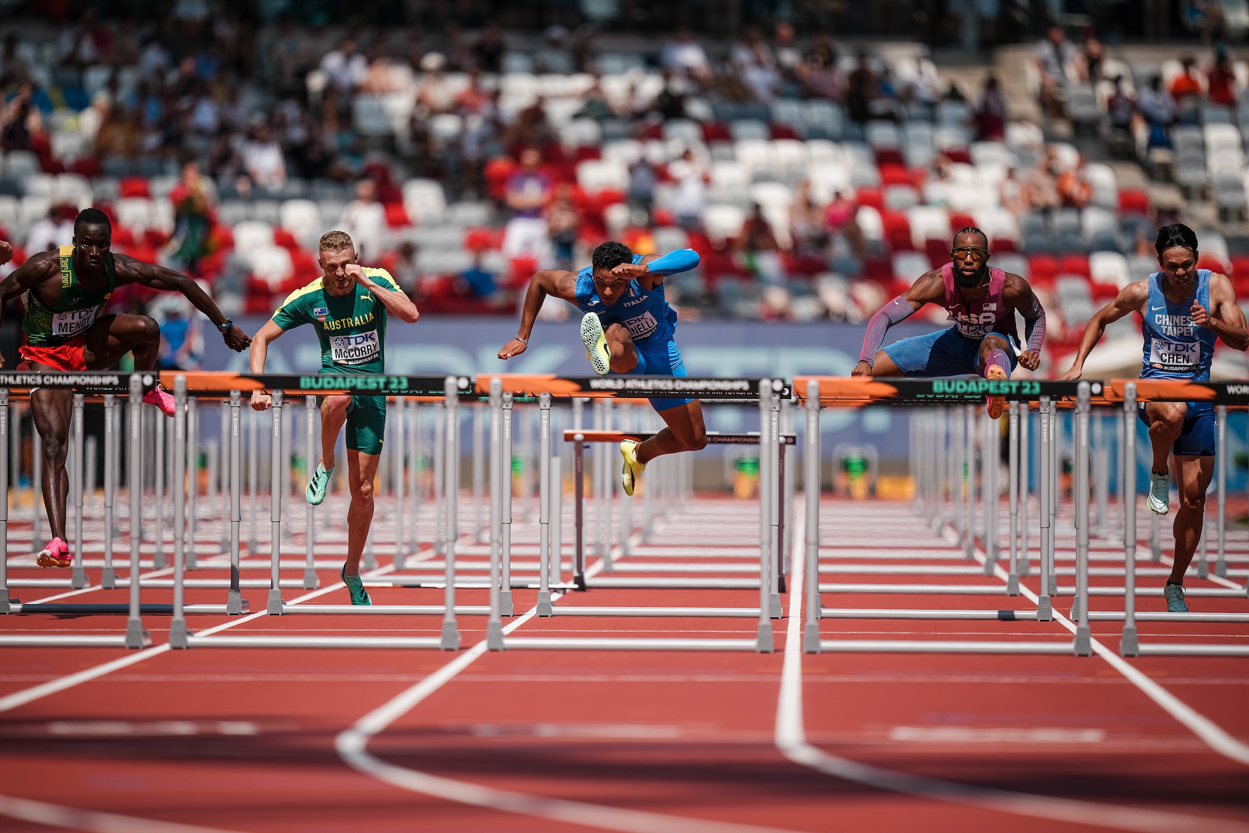 L’intervista all’ostacolista italiano Lorenzo Simonelli realizzata in ...