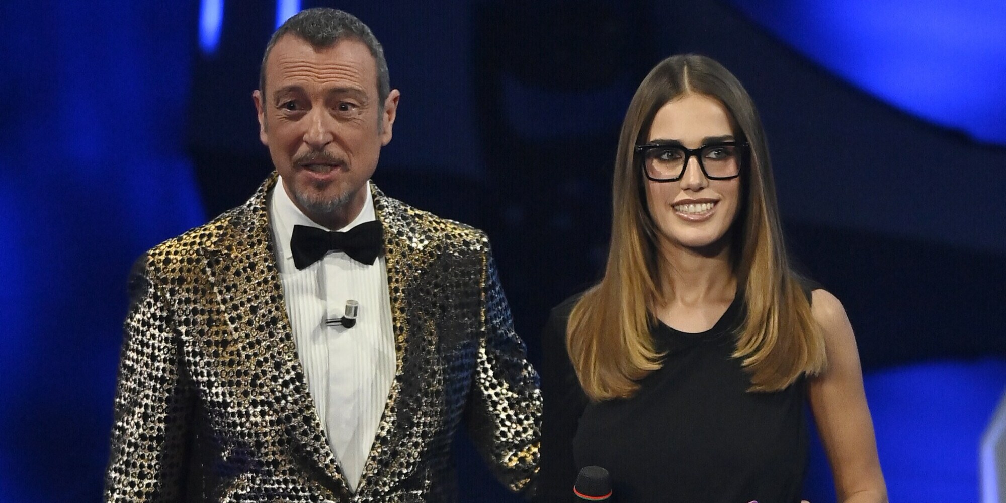 Clara strega tutti a Sanremo 2024 con gli occhiali sexy: "Ho paura ...