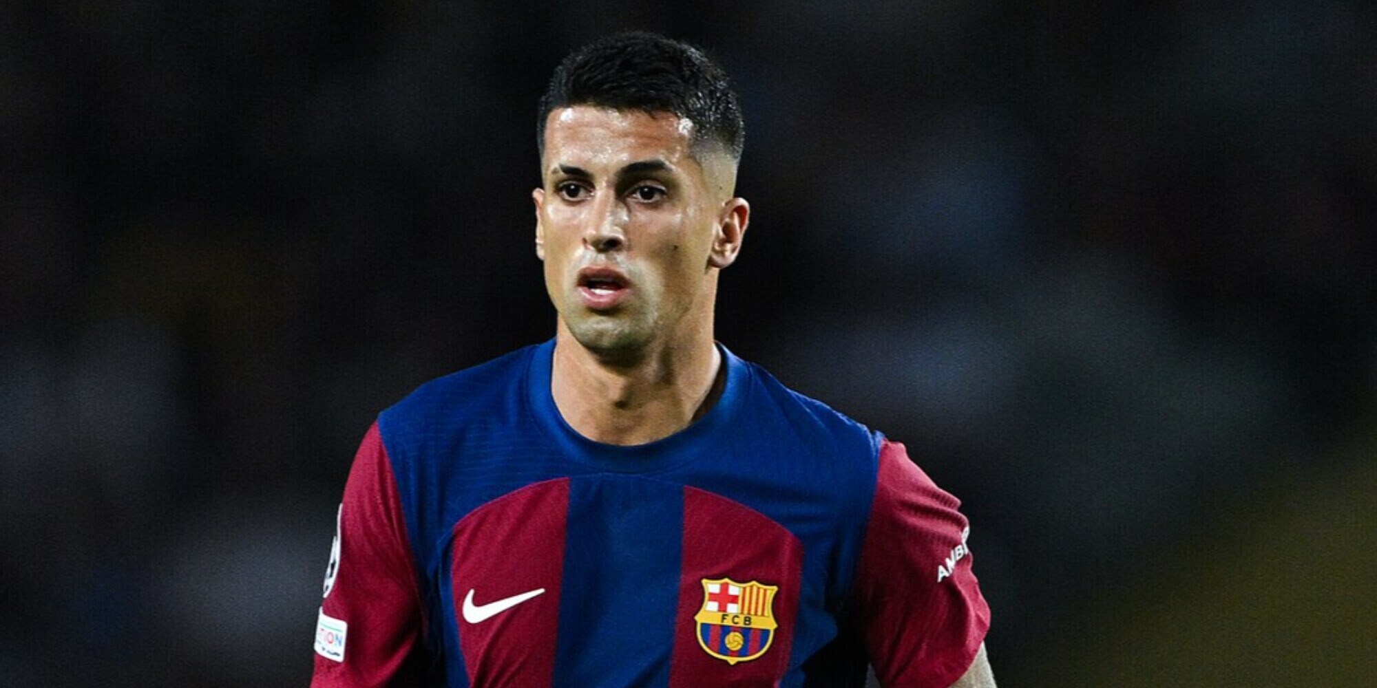 Cancelo, minacce e insulti shock sui social dopo l’errore con il Psg