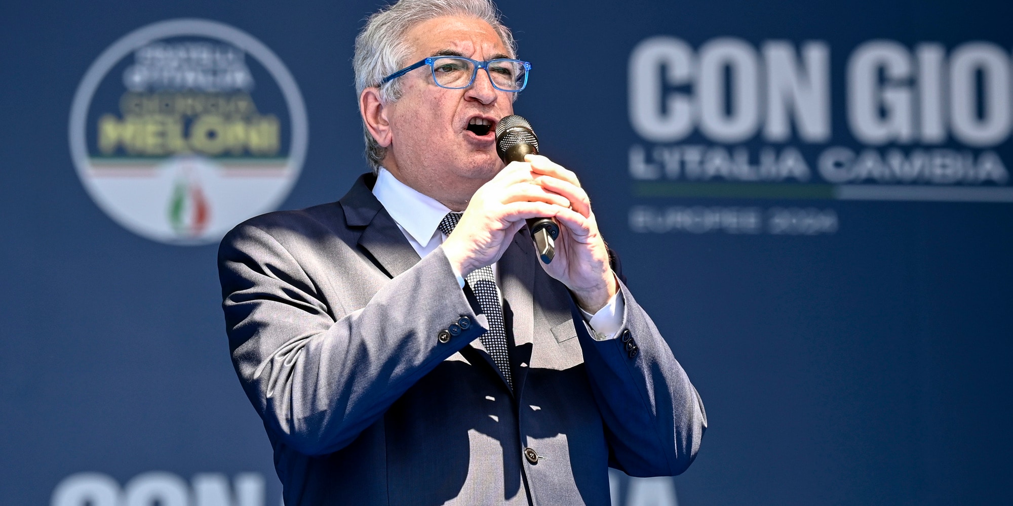 Insulti antisemiti e i giovani FdI, Pace e Segnini si dimettono