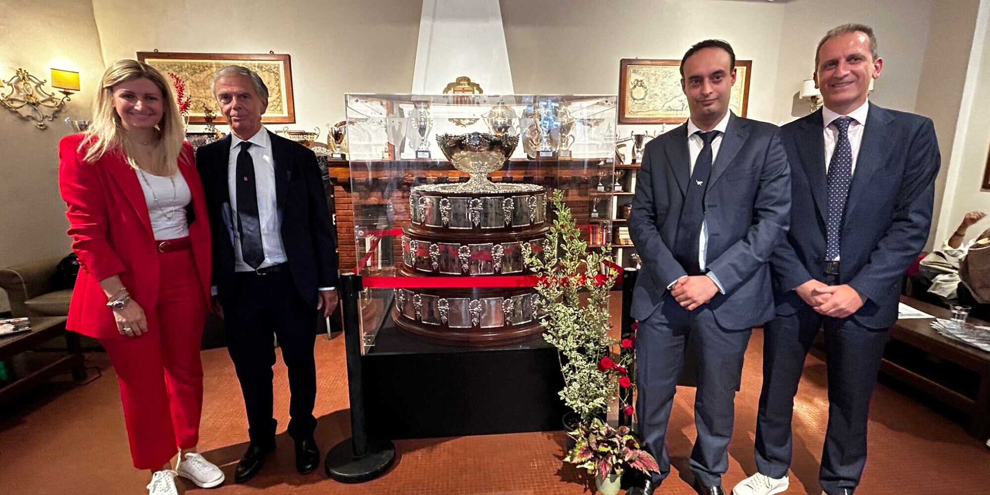 Al Tc Genova in esposizione la Coppa Davis