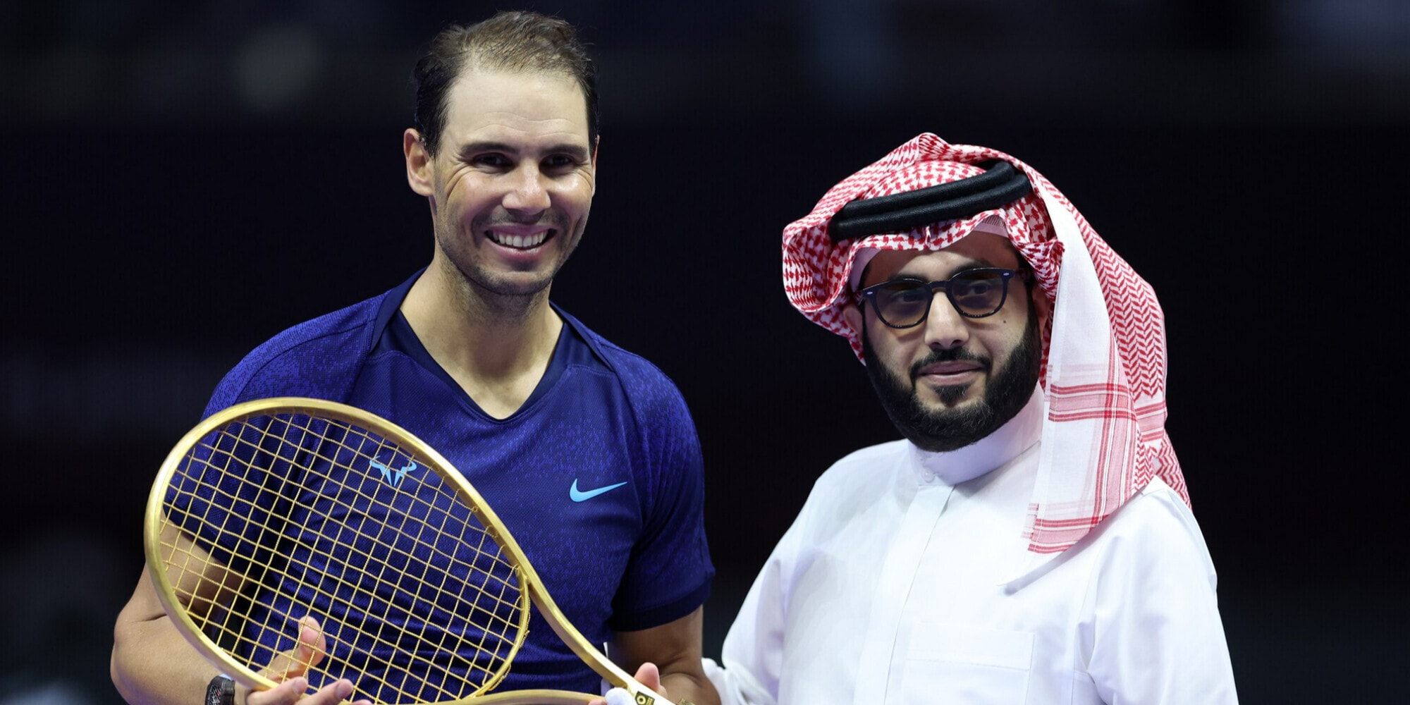 Nadal e la racchetta d'oro ricevuta a Riad: quanto vale. La cifra ...