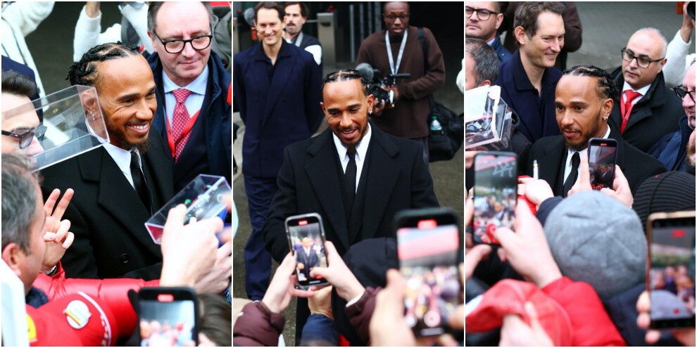 Hamilton in Ferrari, bagno di folla per il primo giorno a Maranello: c'è anche John Elkann