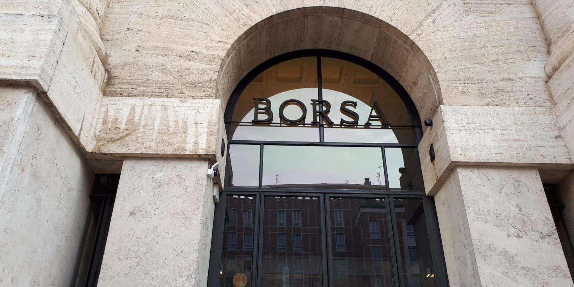 Borsa: Milano apre in rialzo dello 0,58%