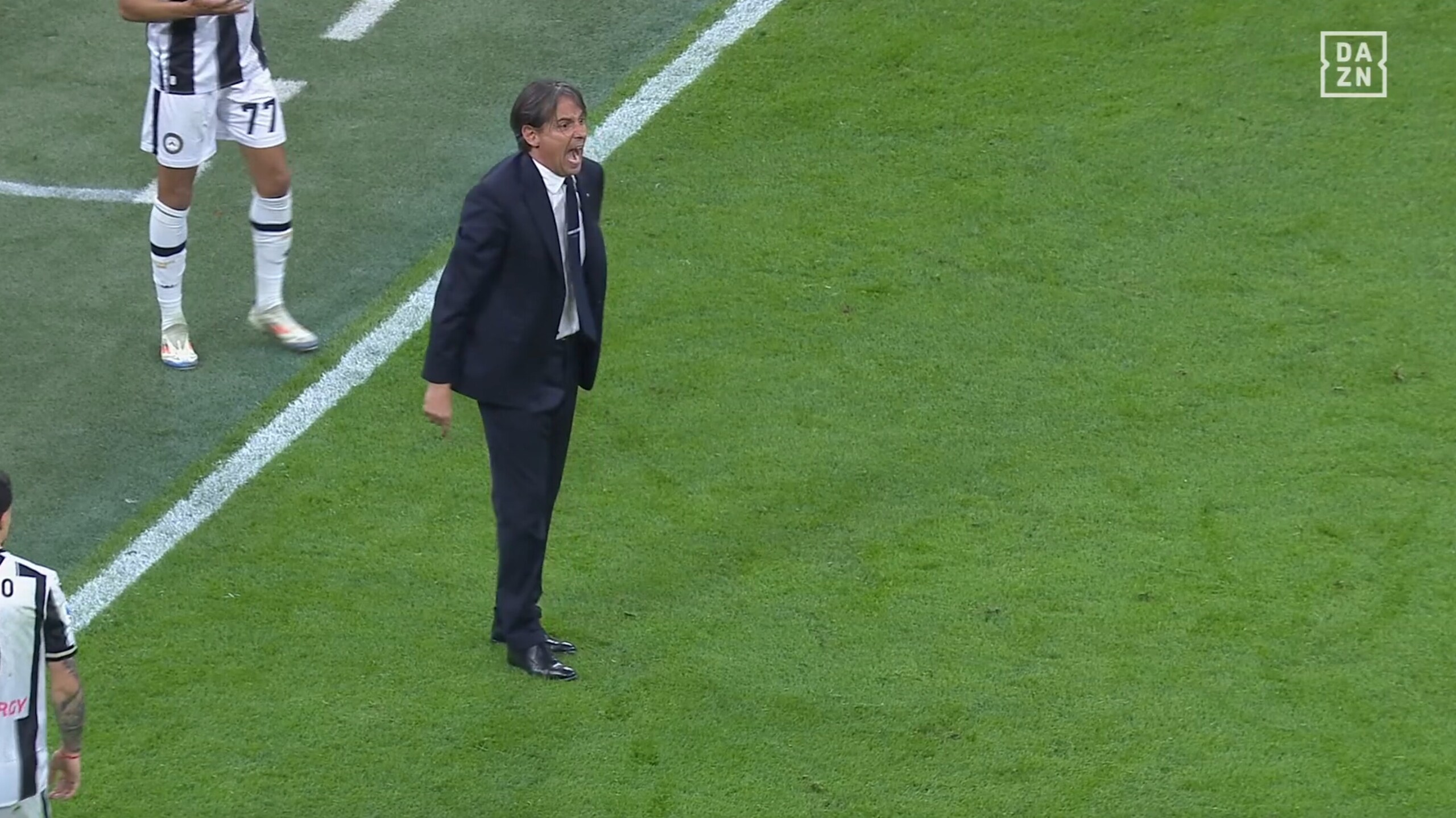 Furia Inzaghi durante Inter-Udinese: protesta con l'arbitro e entra in ...