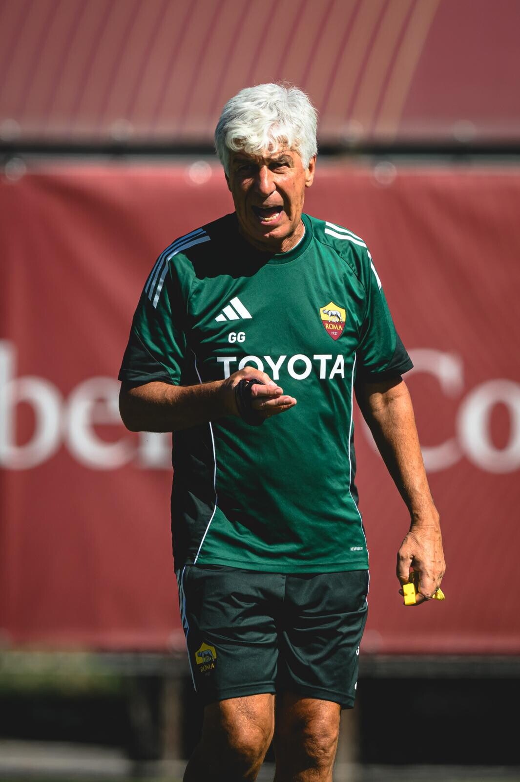 La Roma in campo verso il derby: Ranieri osserva, Gasperini carica