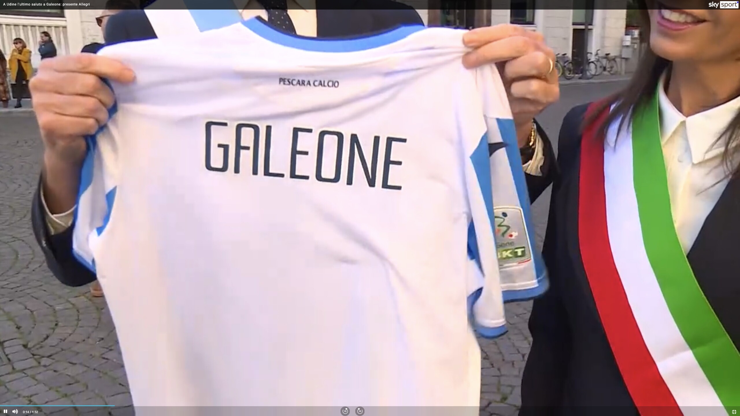 Funerali Giovanni Galeone, Allegri in lacrime insieme a Galliani ed Edy ...