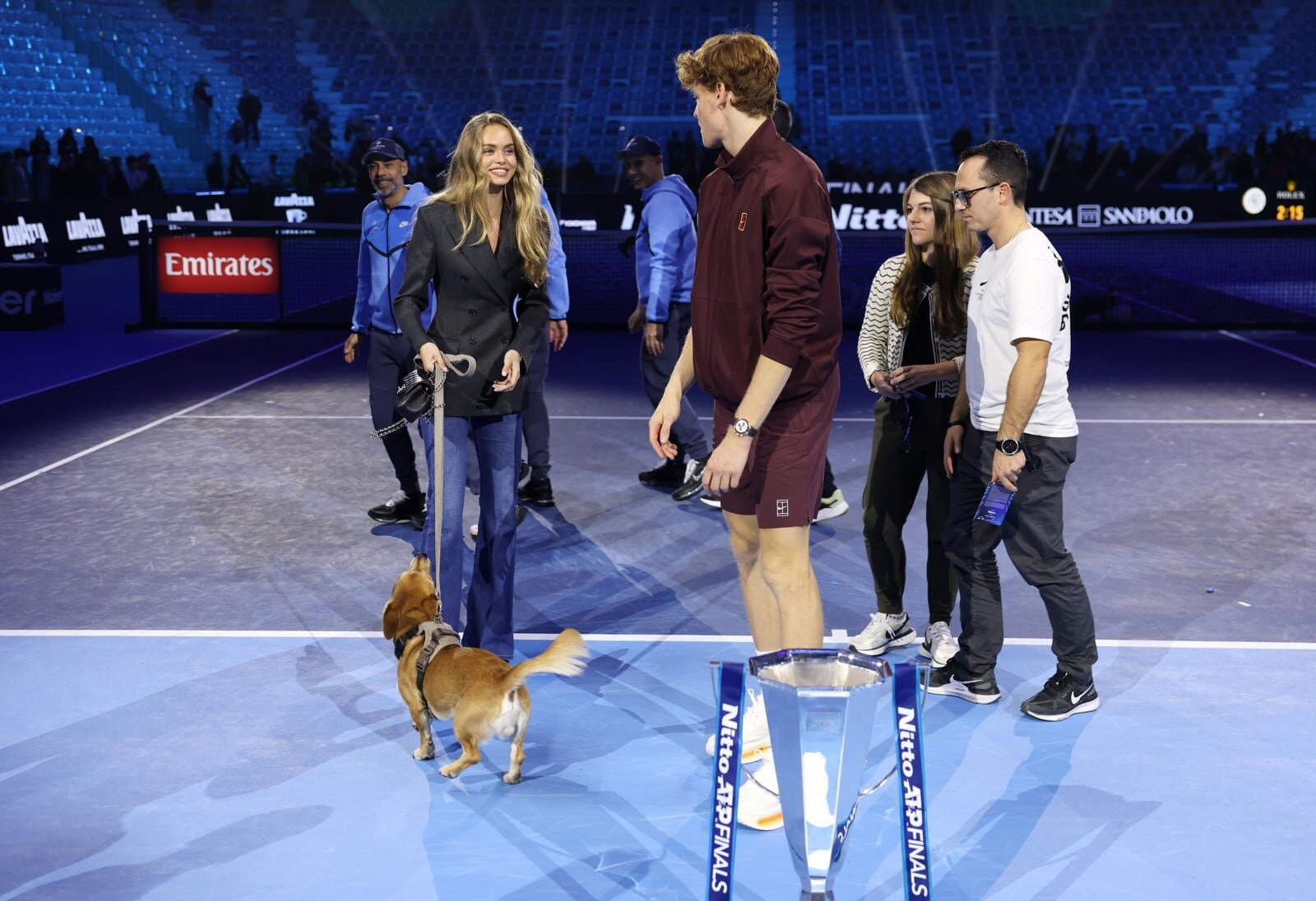 Sinner show, che festa in campo con Laila e il cane Snoopy!