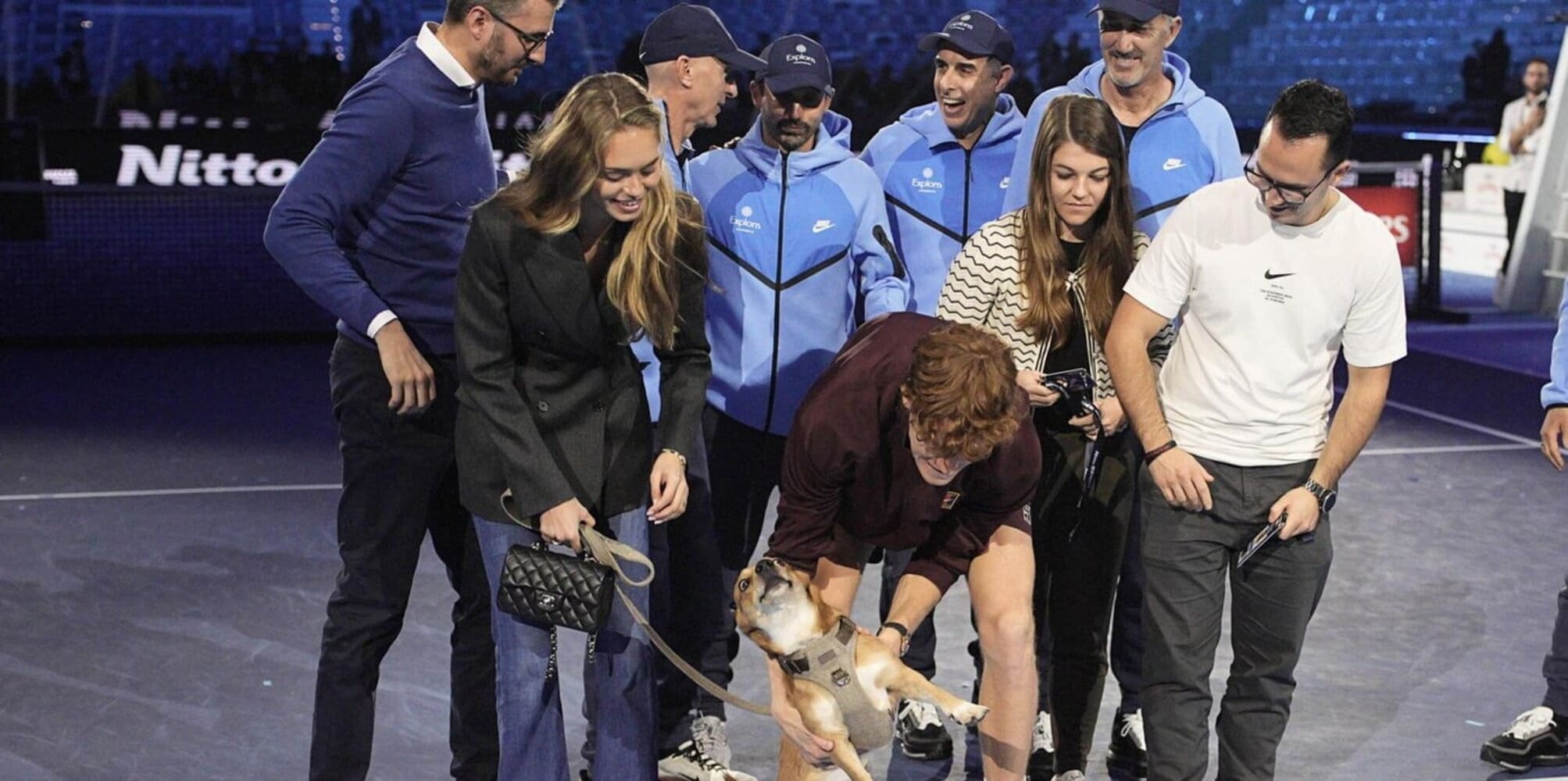 Sinner show, che festa in campo con Laila e il cane Snoopy!