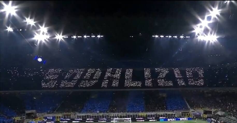 Inter-Milan, le coreografie prima del derby: tutte le foto