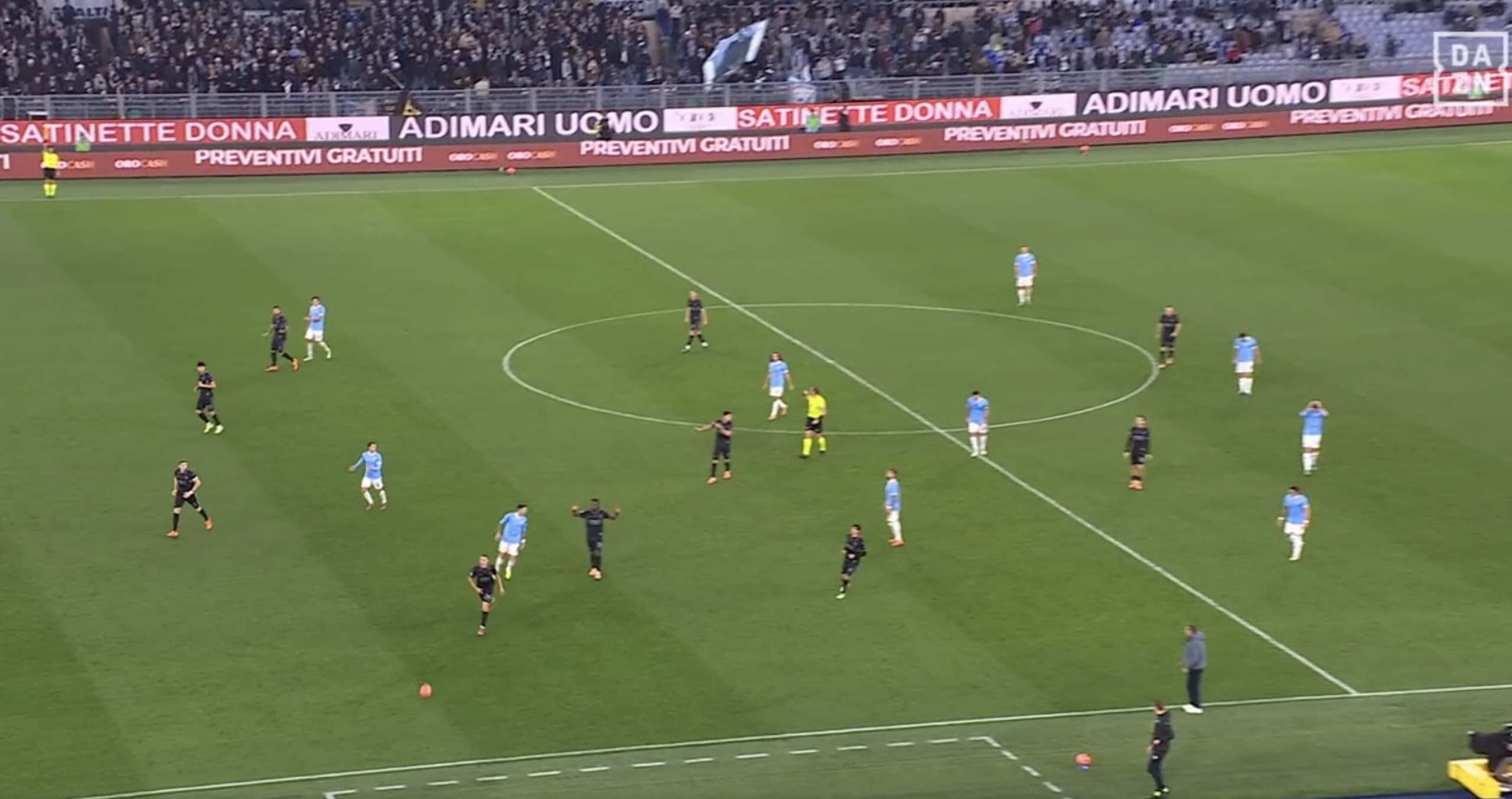 Pairetto, clamoroso errore in Lazio-Cremonese: fischia fuorigioco da ...