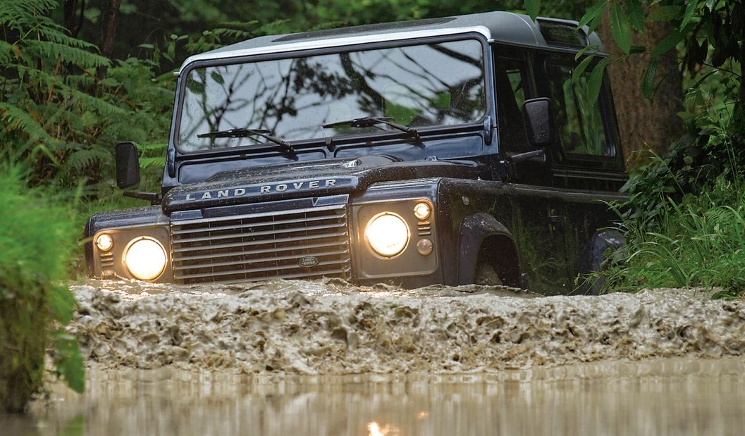 Speciale Land Rover Defender: dura e pura sempre