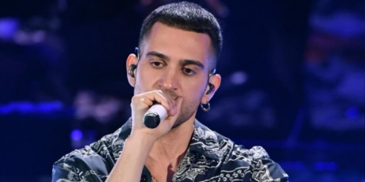 Mahmood, messaggio all'Ucraina dal palco di Dubai: "Sempre con gli ...