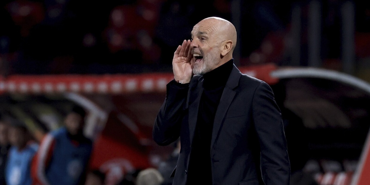 Pioli esulta dopo la vittoria col Monza: Pioli esulta dopo la vittoria col Monza: