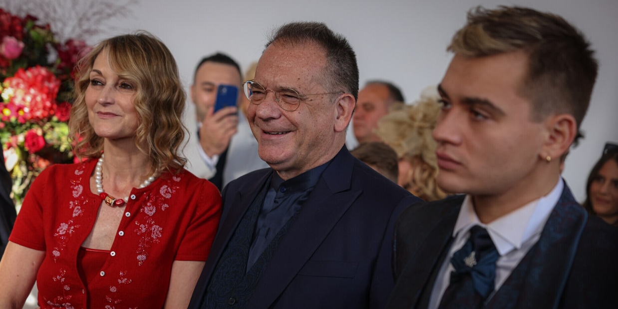 Cecchi Paone dopo il matrimonio: "La mia ex moglie testimone di nozze"